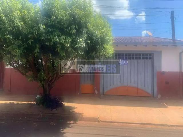 Casa / Sobrado para Venda em Pradópolis/SP Centro 3 Quartos