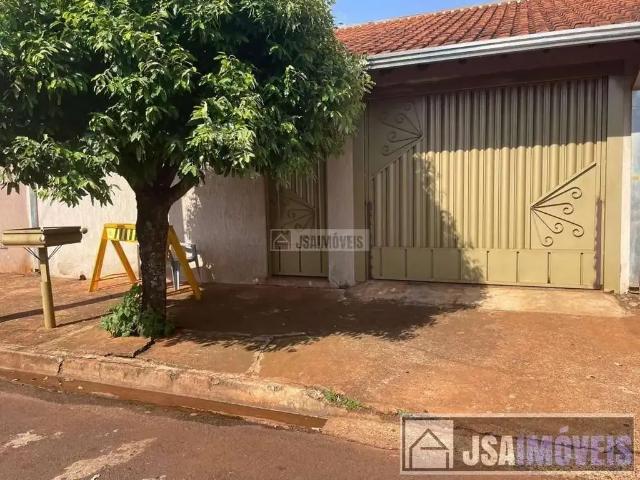 Casa / Sobrado para Venda em Pradópolis/SP Centro 3 Quartos