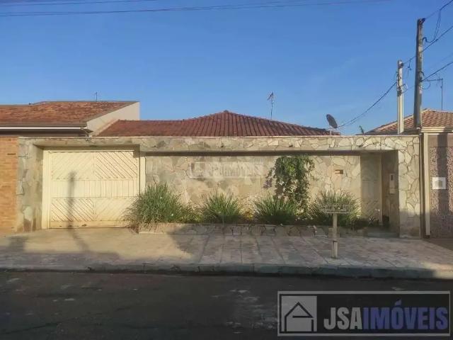 Casa / Sobrado para Venda em Pradópolis/SP Centro 3 Quartos