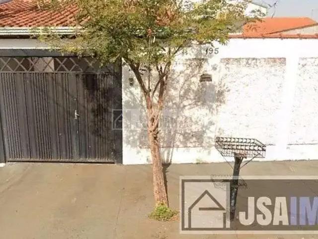 Casa / Sobrado para Venda em Pradópolis/SP Centro 3 Quartos