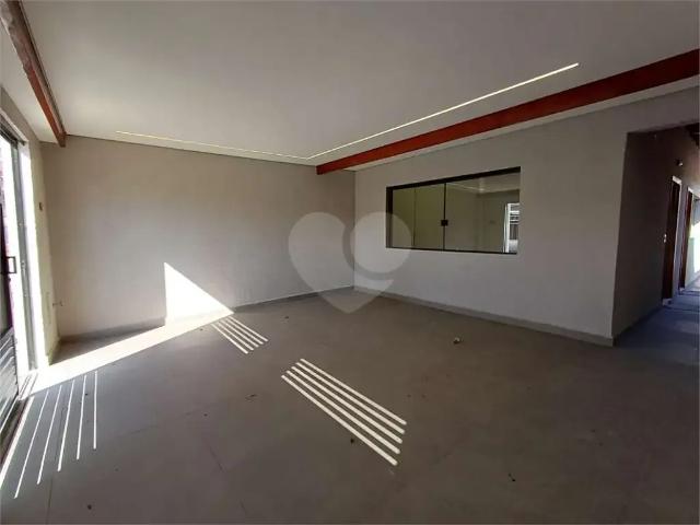 Casa / Sobrado para Venda em Praia Grande/SP Tupi 2 Quartos