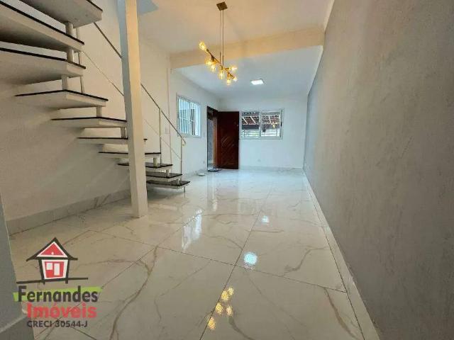 Casa / Sobrado para Venda em Praia Grande/SP Tupi 2 Quartos