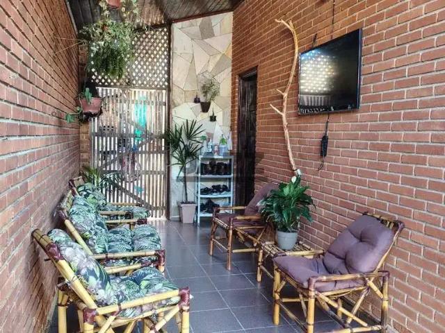 Casa / Sobrado para Venda em Praia Grande/SP Tupi 2 Quartos