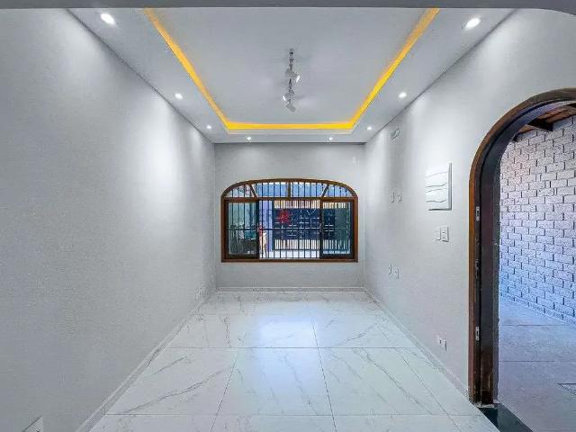 Casa / Sobrado para Venda em Praia Grande/SP Tupi 2 Quartos