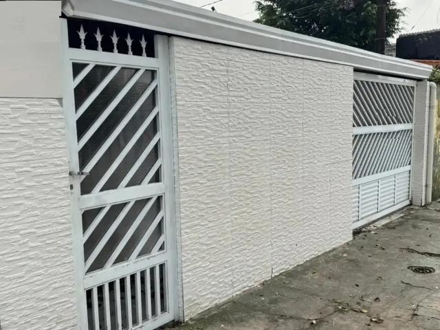 Casa / Sobrado para Venda em Praia Grande/SP Tupi 2 Quartos