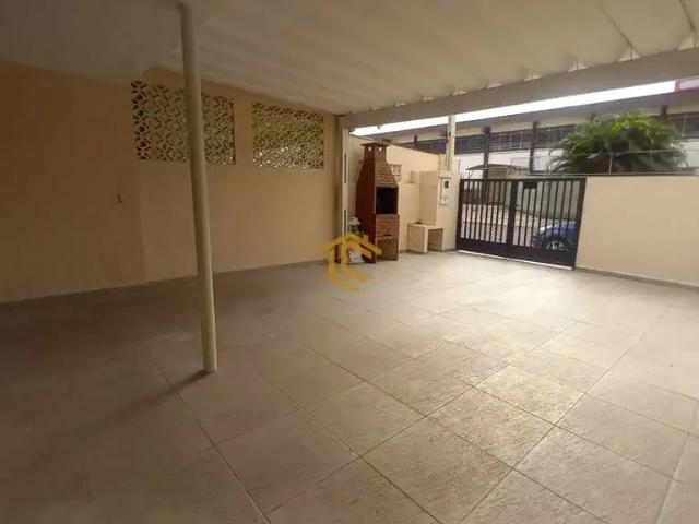 Casa / Sobrado para Venda em Praia Grande/SP Tupi 2 Quartos