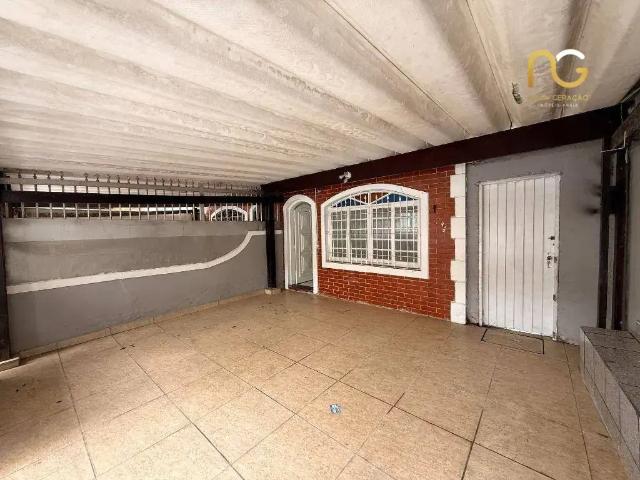 Casa / Sobrado para Venda em Praia Grande/SP Tupi 2 Quartos
