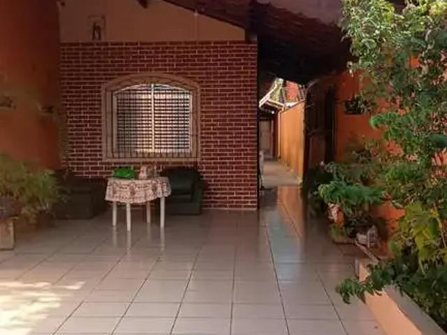 Casa / Sobrado para Venda em Praia Grande/SP Tupi 2 Quartos