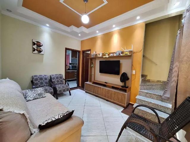 Casa / Sobrado para Venda em Praia Grande/SP Tupi 2 Quartos