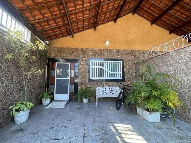 Casa / Sobrado para Venda em Praia Grande/SP Tupi 2 Quartos