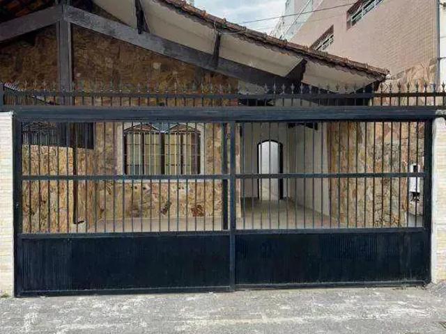 Casa / Sobrado para Venda em Praia Grande/SP Tupi 2 Quartos