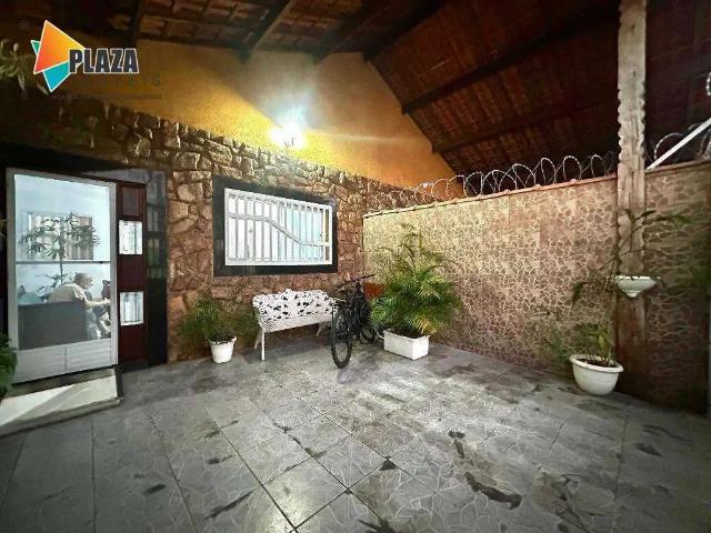 Casa / Sobrado para Venda em Praia Grande/SP Tupi 2 Quartos