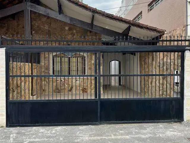 Casa / Sobrado para Venda em Praia Grande/SP Tupi 2 Quartos
