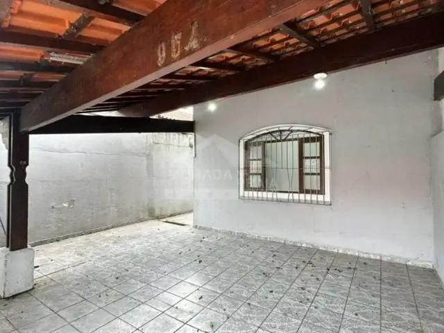 Casa / Sobrado para Venda em Praia Grande/SP Tupi 2 Quartos