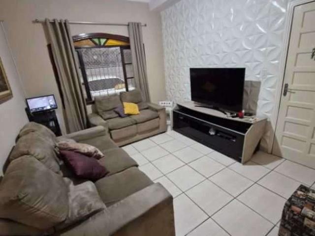 Casa / Sobrado para Venda em Praia Grande/SP Tupi 2 Quartos