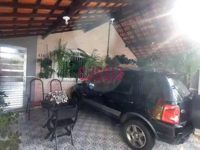 Casa / Sobrado para Venda em Praia Grande/SP Tupi 2 Quartos