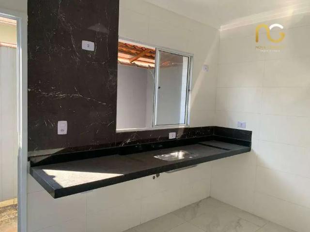 Casa / Sobrado para Venda em Praia Grande/SP Tupi 2 Quartos