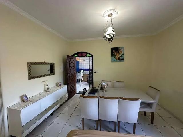 Casa / Sobrado para Venda em Praia Grande/SP Tupi 3 Quartos