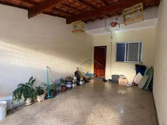 Casa / Sobrado para Venda em Praia Grande/SP Tupi 3 Quartos