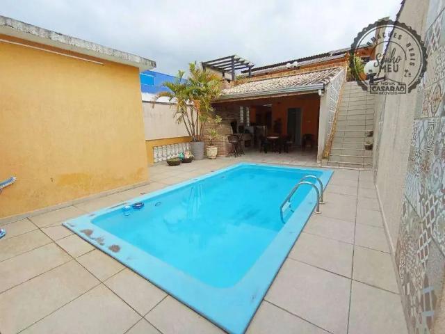 Casa / Sobrado para Venda em Praia Grande/SP Tupi 3 Quartos