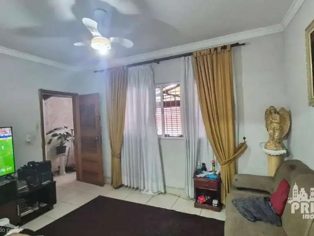 Casa / Sobrado para Venda em Praia Grande/SP Tupi 3 Quartos