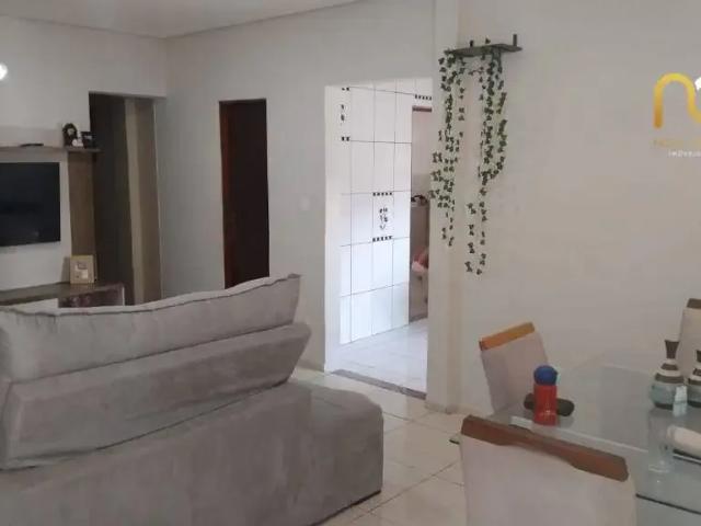 Casa / Sobrado para Venda em Praia Grande/SP Tupi 3 Quartos
