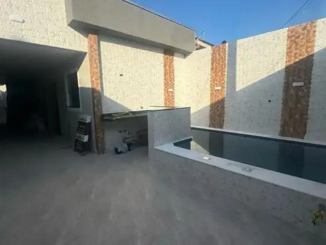 Casa / Sobrado para Venda em Praia Grande/SP Tupi 3 Quartos