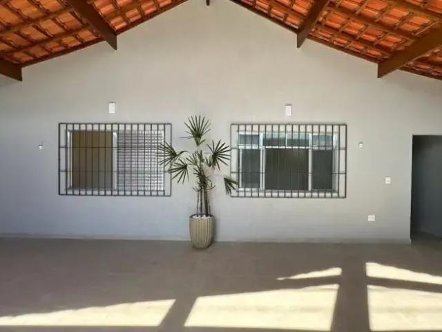 Casa / Sobrado para Venda em Praia Grande/SP Tupi 3 Quartos