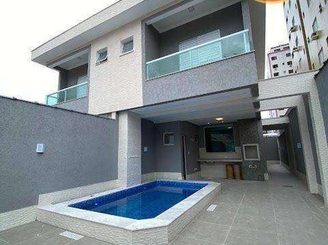 Casa / Sobrado para Venda em Praia Grande/SP Tupi 3 Quartos