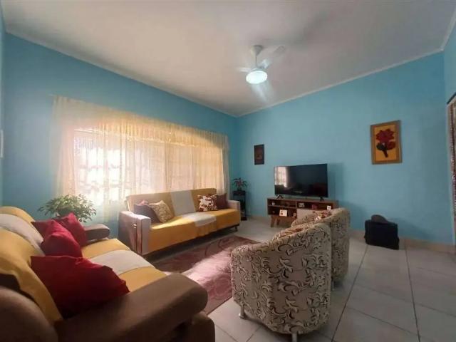 Casa / Sobrado para Venda em Praia Grande/SP Tupi 3 Quartos