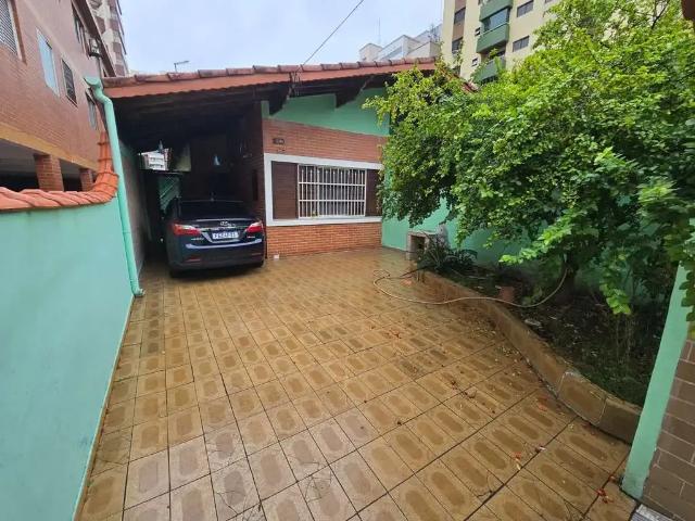 Casa / Sobrado para Venda em Praia Grande/SP Tupi 3 Quartos