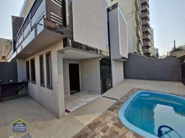 Casa / Sobrado para Venda em Praia Grande/SP Tupi 3 Quartos