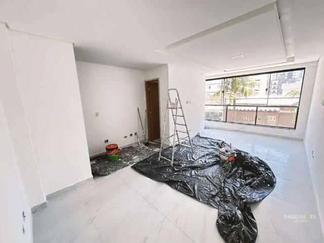 Casa / Sobrado para Venda em Praia Grande/SP Tupi 3 Quartos