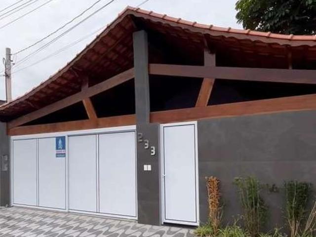 Casa / Sobrado para Venda em Praia Grande/SP Tupi 4 Quartos