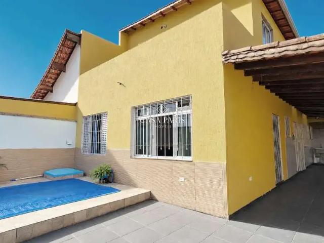 Casa / Sobrado para Venda em Praia Grande/SP Tupi 4 Quartos