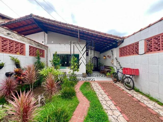 Casa / Sobrado para Venda em Praia Grande/SP Tupi 4 Quartos