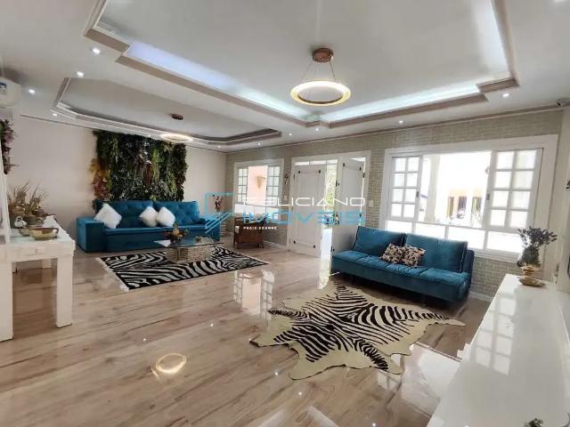 Casa / Sobrado para Venda em Praia Grande/SP Tupi 4 Quartos