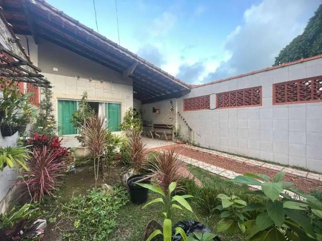 Casa / Sobrado para Venda em Praia Grande/SP Tupi 4 Quartos