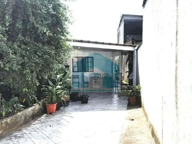 Casa / Sobrado para Venda em Praia Grande/SP Tupiry 3 Quartos