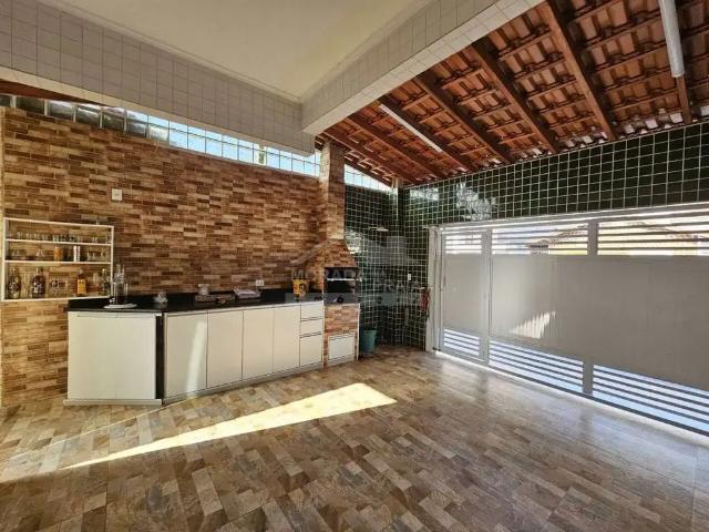 Casa / Sobrado para Venda em Praia Grande/SP Vila Mirim 2 Quartos