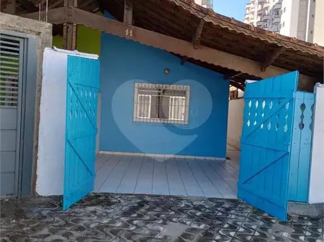 Casa / Sobrado para Venda em Praia Grande/SP Vila Mirim 2 Quartos