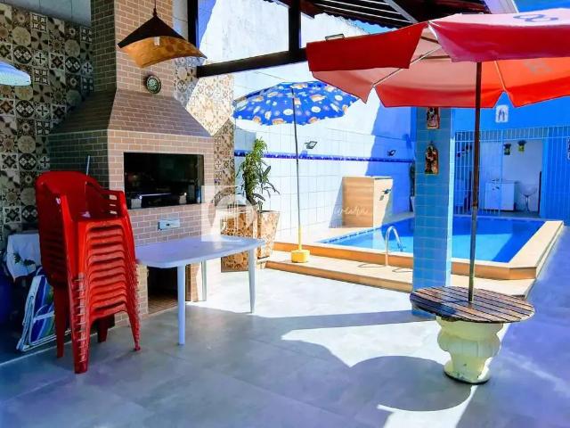 Casa / Sobrado para Venda em Praia Grande/SP Vila Mirim 2 Quartos