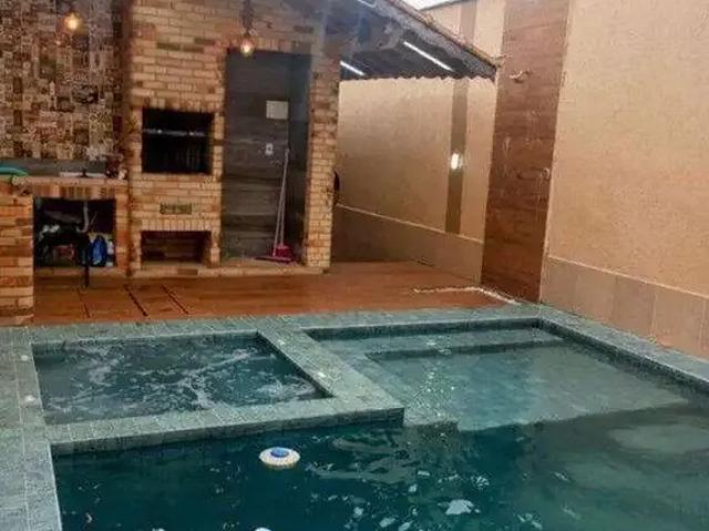 Casa / Sobrado para Venda em Praia Grande/SP Vila Mirim 2 Quartos