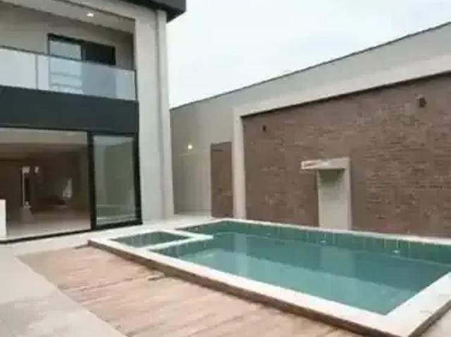 Casa / Sobrado para Venda em Praia Grande/SP Vila Mirim 3 Quartos