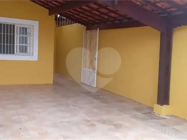 Casa / Sobrado para Venda em Praia Grande/SP Vila Mirim 4 Quartos