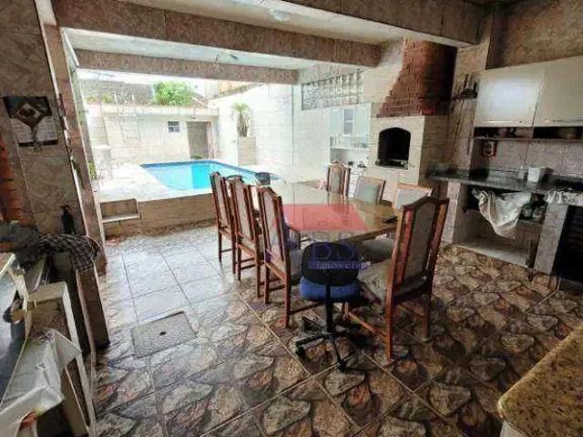 Casa / Sobrado para Venda em Praia Grande/SP Vila Mirim 6 Quartos
