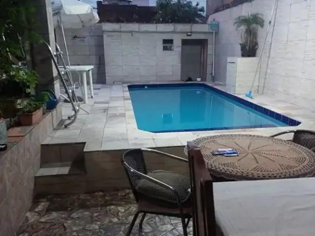 Casa / Sobrado para Venda em Praia Grande/SP Vila Mirim 6 Quartos