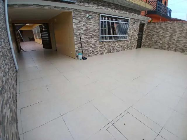 Casa / Sobrado para Venda em Praia Grande/SP Vila Caiçara 3 Quartos