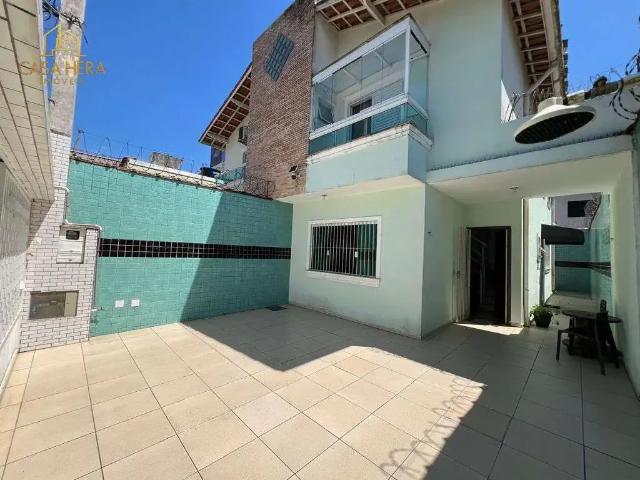 Casa / Sobrado para Venda em Praia Grande/SP Vila Caiçara 3 Quartos