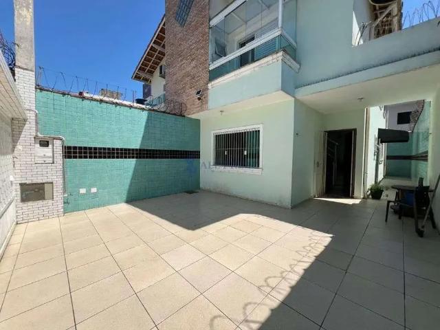 Casa / Sobrado para Venda em Praia Grande/SP Vila Caiçara 3 Quartos